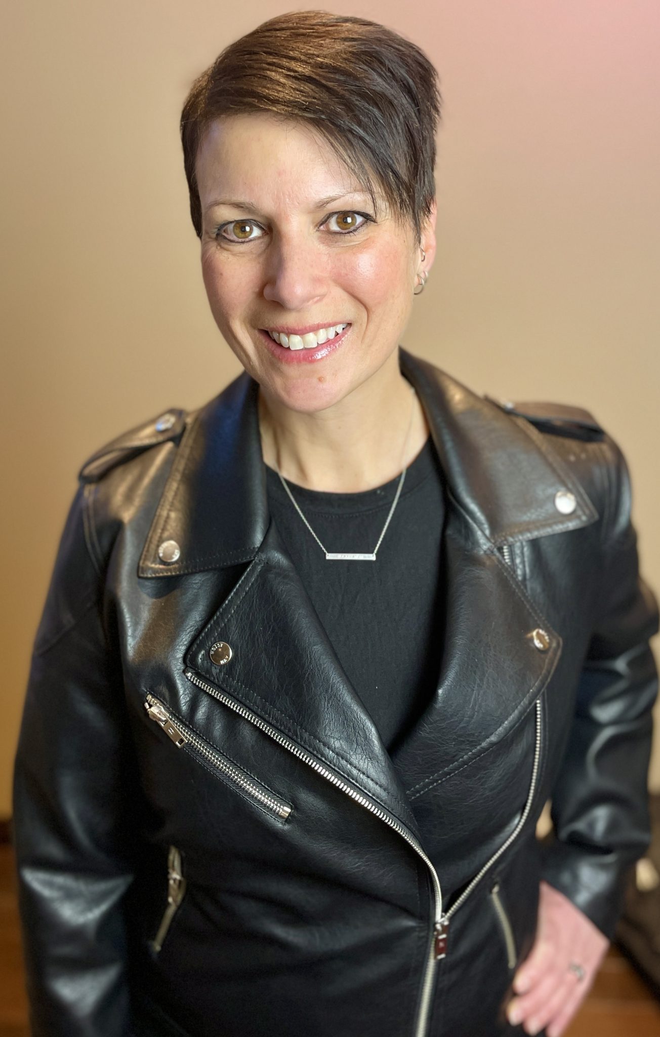 QR CALGARY WELCOMES RADIO VETERAN SARAH CROSBIE TO ITS AFTERNOON LINEUP ...